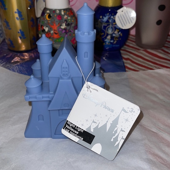 Disney | Toys | Disneyland Exclusive The Castle Nightlight Or Light Up ...